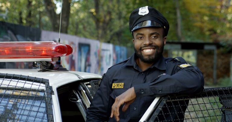 12 Different Types of Jobs on a Police Force (Career Opportunities ...