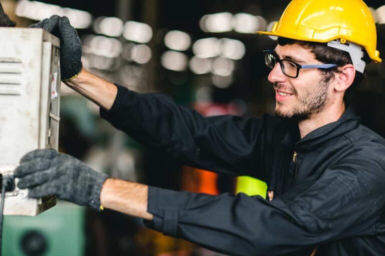 14 Different Types of Jobs for Mechanical Engineers (Career ...