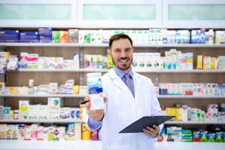 8 Different Types of Jobs for Pharmacists (Career Opportunities ...
